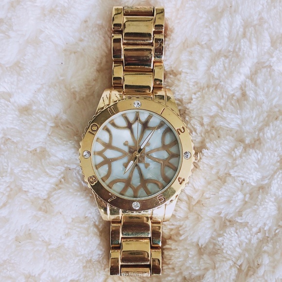 Avon | Accessories | Avon Signature Collection Gold Watch Womens | Poshmark